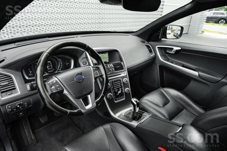 Melns Volvo XC60 2014 Rīga, ar dzinēja tilpumu 2.00 L un nobraukumu 299 tūkst. km par 8700 €, foto 12 vietnē AUTOMOTO.COM.LV