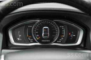 Melns Volvo XC60 2014 Rīga, ar dzinēja tilpumu 2.00 L un nobraukumu 299 tūkst. km par 8700 €, foto 14 vietnē AUTOMOTO.COM.LV
