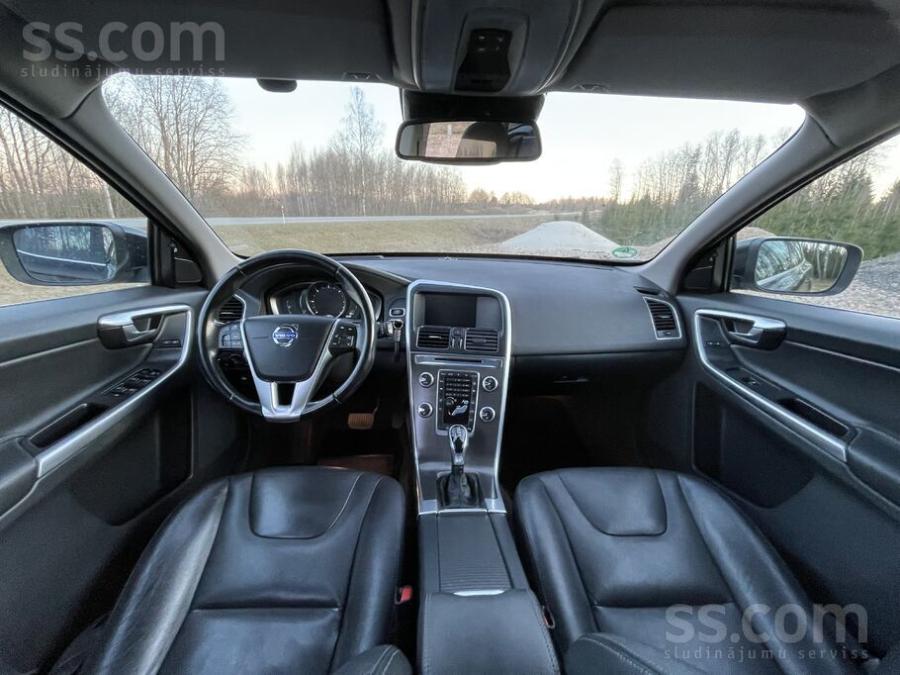 Black Volvo XC60 2014 in Cesis, with an engine capacity of 2.00 L and mileage of 0 thousand km for 10590 €, photo 11 on AUTOMOTO.COM.LV