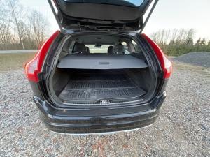 Black Volvo XC60 2014 in Cesis, with an engine capacity of 2.00 L and mileage of 0 thousand km for 10590 €, photo 13 on AUTOMOTO.COM.LV