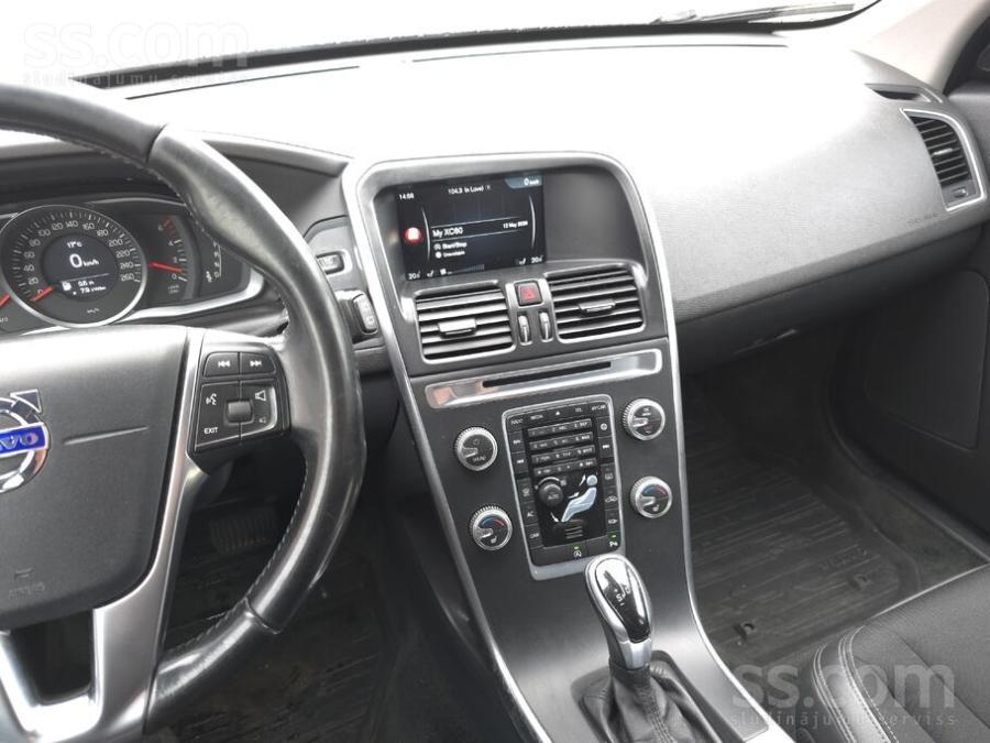 Black Volvo XC60 2014 in Riga, with an engine capacity of 2.00 L and mileage of 256 thousand km for 9450 €, photo 8 on AUTOMOTO.COM.LV