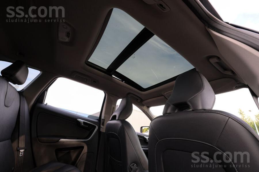 Black Volvo XC60 2014 in Jelgava, with an engine capacity of 2.40 L and mileage of 0 thousand km for 13850 €, photo 28 on AUTOMOTO.COM.LV