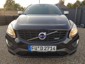 Black Volvo XC60 2014 in Pakruojis, with an engine capacity of 2.40 L and mileage of 253 thousand km for 12599 €, photo 6 on AUTOMOTO.COM.LV