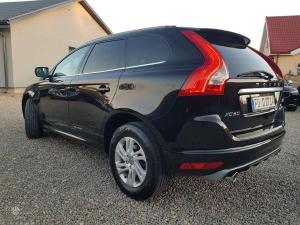 Black Volvo XC60 2014 in Pakruojis, with an engine capacity of 2.40 L and mileage of 253 thousand km for 12599 €, photo 7 on AUTOMOTO.COM.LV