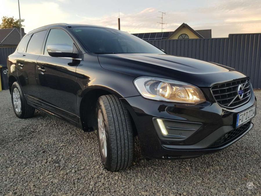 Black Volvo XC60 2014 in Pakruojis, with an engine capacity of 2.40 L and mileage of 253 thousand km for 12599 €, photo 27 on AUTOMOTO.COM.LV