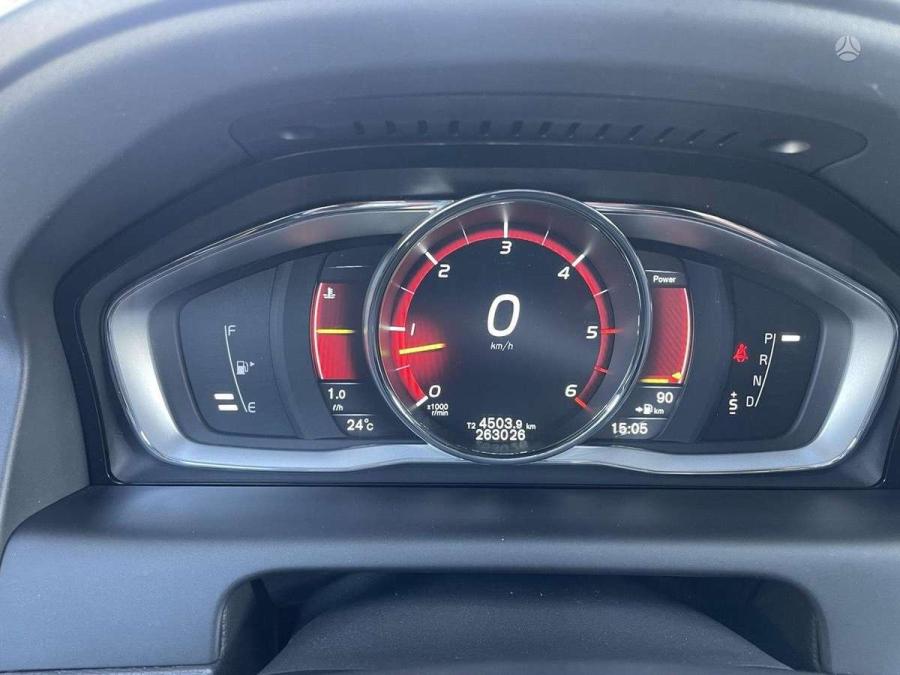 Melns Volvo XC60 2014 Marijampole, ar dzinēja tilpumu 2.40 L un nobraukumu 263 tūkst. km par 13650 €, foto 9 vietnē AUTOMOTO.COM.LV
