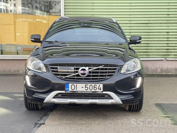Black Volvo XC60 2014 in Riga, with an engine capacity of 2.40 L and mileage of 239 thousand km for 12000 €, photo 8 on AUTOMOTO.COM.LV