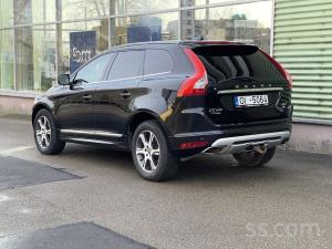 Melns Volvo XC60 2014 Rīga, ar dzinēja tilpumu 2.40 L un nobraukumu 239 tūkst. km par 12000 €, foto 6 vietnē AUTOMOTO.COM.LV