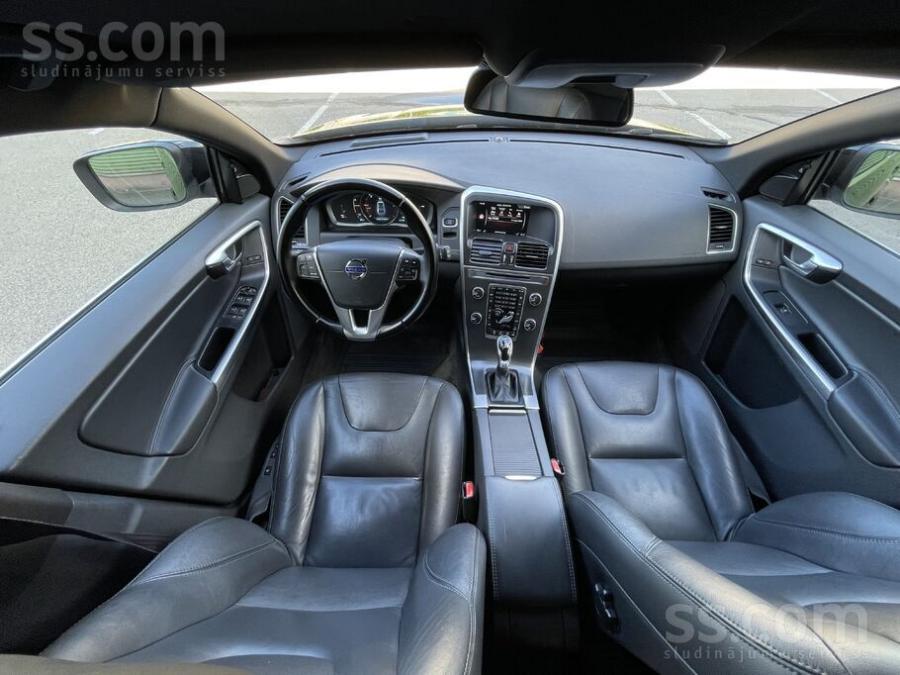 Melns Volvo XC60 2014 Rīga, ar dzinēja tilpumu 2.40 L un nobraukumu 239 tūkst. km par 12000 €, foto 11 vietnē AUTOMOTO.COM.LV