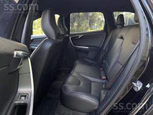 Melns Volvo XC60 2014 Rīga, ar dzinēja tilpumu 2.40 L un nobraukumu 239 tūkst. km par 12000 €, foto 14 vietnē AUTOMOTO.COM.LV