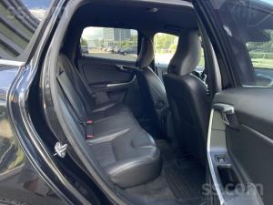 Melns Volvo XC60 2014 Rīga, ar dzinēja tilpumu 2.40 L un nobraukumu 239 tūkst. km par 12000 €, foto 16 vietnē AUTOMOTO.COM.LV