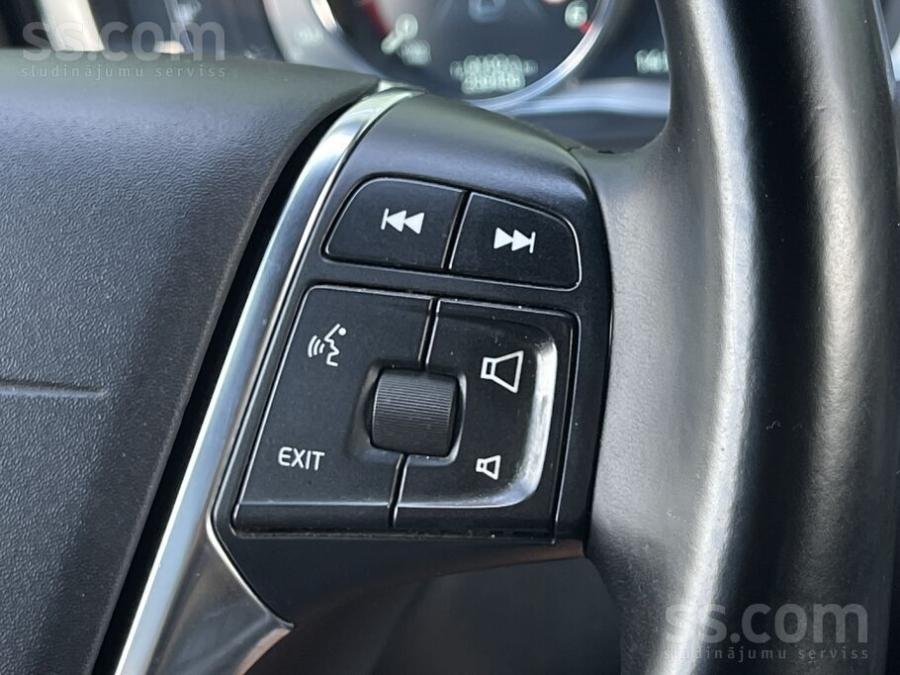 Melns Volvo XC60 2014 Rīga, ar dzinēja tilpumu 2.40 L un nobraukumu 239 tūkst. km par 12000 €, foto 20 vietnē AUTOMOTO.COM.LV