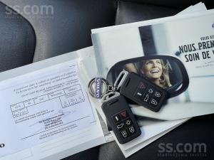 Melns Volvo XC60 2014 Rīga, ar dzinēja tilpumu 2.40 L un nobraukumu 239 tūkst. km par 12000 €, foto 32 vietnē AUTOMOTO.COM.LV