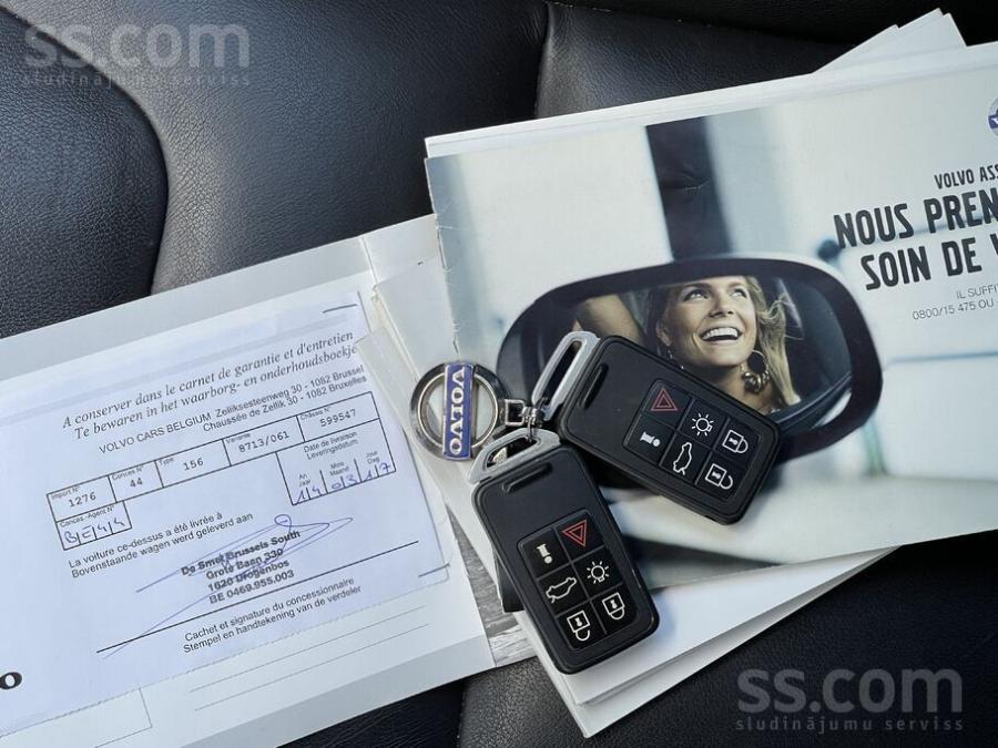 Melns Volvo XC60 2014 Rīga, ar dzinēja tilpumu 2.40 L un nobraukumu 239 tūkst. km par 12000 €, foto 32 vietnē AUTOMOTO.COM.LV
