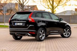 Black Volvo XC60 2014 in Jelgava, with an engine capacity of 2.40 L and mileage of 285 thousand km for 15900 €, photo 6 on AUTOMOTO.COM.LV