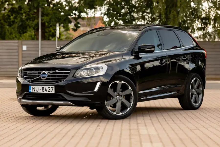 Melns Volvo XC60 2014 Jelgava, ar dzinēja tilpumu 2.00 L un nobraukumu 328 tūkst. km par 14600 €, foto 1 vietnē AUTOMOTO.COM.LV