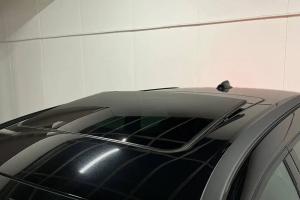 Black Volvo XC60 2014 in Jurmala, with an engine capacity of 2.40 L and mileage of 295 thousand km for 13995 €, photo 5 on AUTOMOTO.COM.LV