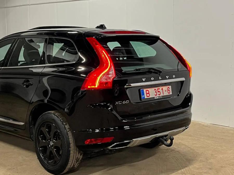 Black Volvo XC60 2014 in Jurmala, with an engine capacity of 2.40 L and mileage of 295 thousand km for 13995 €, photo 8 on AUTOMOTO.COM.LV
