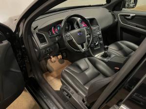 Black Volvo XC60 2014 in Jurmala, with an engine capacity of 2.40 L and mileage of 295 thousand km for 13995 €, photo 15 on AUTOMOTO.COM.LV