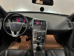 Black Volvo XC60 2014 in Jurmala, with an engine capacity of 2.40 L and mileage of 295 thousand km for 13995 €, photo 24 on AUTOMOTO.COM.LV