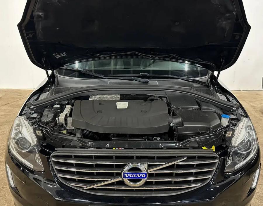 Black Volvo XC60 2014 in Jurmala, with an engine capacity of 2.40 L and mileage of 295 thousand km for 13995 €, photo 42 on AUTOMOTO.COM.LV
