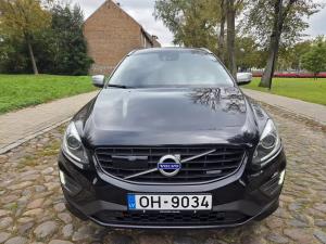 Black Volvo XC60 2014 in Jelgava, with an engine capacity of 2.40 L and mileage of 238 thousand km for 16800 €, photo 3 on AUTOMOTO.COM.LV