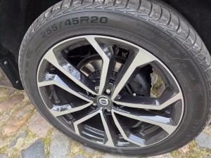 Black Volvo XC60 2014 in Jelgava, with an engine capacity of 2.40 L and mileage of 238 thousand km for 16800 €, photo 31 on AUTOMOTO.COM.LV