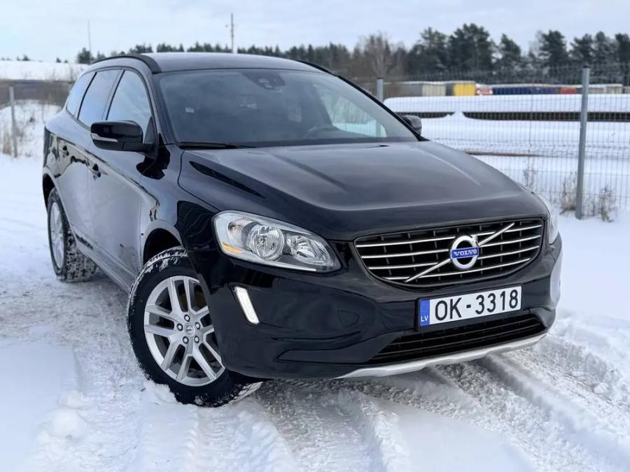 Black Volvo XC60 2014 in Riga, with an engine capacity of 2.00 L and mileage of 268 thousand km for 11995 €, photo 1 on AUTOMOTO.COM.LV