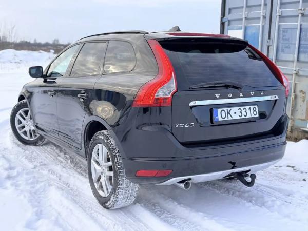 Melns Volvo XC60 2014 Rīga, ar dzinēja tilpumu 2.00 L un nobraukumu 268 tūkst. km par 11995 €, foto 2 vietnē AUTOMOTO.COM.LV