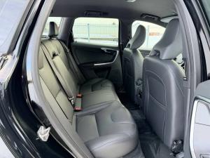 Black Volvo XC60 2014 in Riga, with an engine capacity of 2.00 L and mileage of 268 thousand km for 11995 €, photo 11 on AUTOMOTO.COM.LV