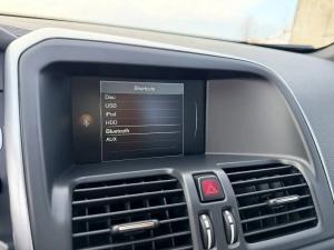 Black Volvo XC60 2014 in Riga, with an engine capacity of 2.00 L and mileage of 268 thousand km for 11995 €, photo 19 on AUTOMOTO.COM.LV
