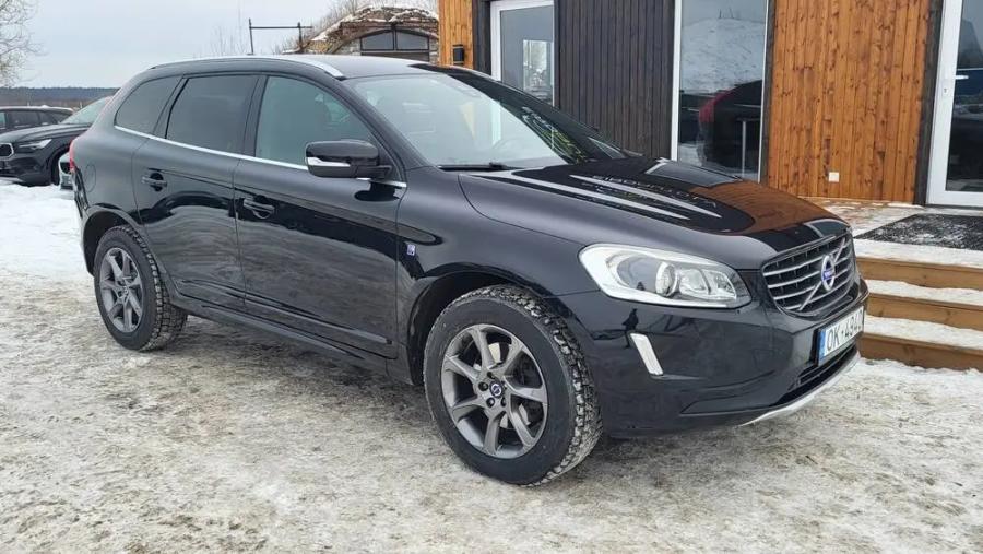 Melns Volvo XC60 2014 Rīga, ar dzinēja tilpumu 2.00 L un nobraukumu 213 tūkst. km par 12990 €, foto 4 vietnē AUTOMOTO.COM.LV