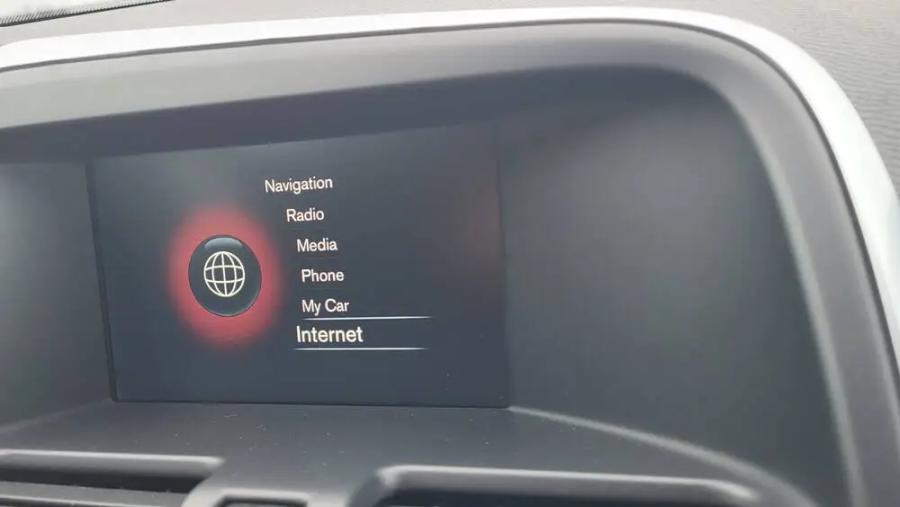 Melns Volvo XC60 2014 Rīga, ar dzinēja tilpumu 2.00 L un nobraukumu 213 tūkst. km par 12990 €, foto 12 vietnē AUTOMOTO.COM.LV