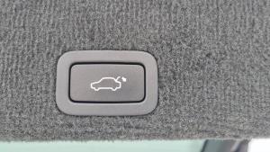 Melns Volvo XC60 2014 Rīga, ar dzinēja tilpumu 2.00 L un nobraukumu 213 tūkst. km par 12990 €, foto 18 vietnē AUTOMOTO.COM.LV