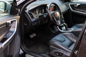 Melns Volvo XC60 2014 Rīga, ar dzinēja tilpumu 2.00 L un nobraukumu 289 tūkst. km par 11995 €, foto 15 vietnē AUTOMOTO.COM.LV
