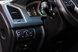 Melns Volvo XC60 2014 Rīga, ar dzinēja tilpumu 2.00 L un nobraukumu 289 tūkst. km par 11995 €, foto 17 vietnē AUTOMOTO.COM.LV