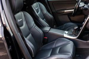 Melns Volvo XC60 2014 Rīga, ar dzinēja tilpumu 2.00 L un nobraukumu 289 tūkst. km par 11995 €, foto 23 vietnē AUTOMOTO.COM.LV