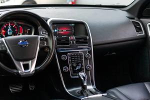 Melns Volvo XC60 2014 Rīga, ar dzinēja tilpumu 2.00 L un nobraukumu 289 tūkst. km par 11995 €, foto 25 vietnē AUTOMOTO.COM.LV