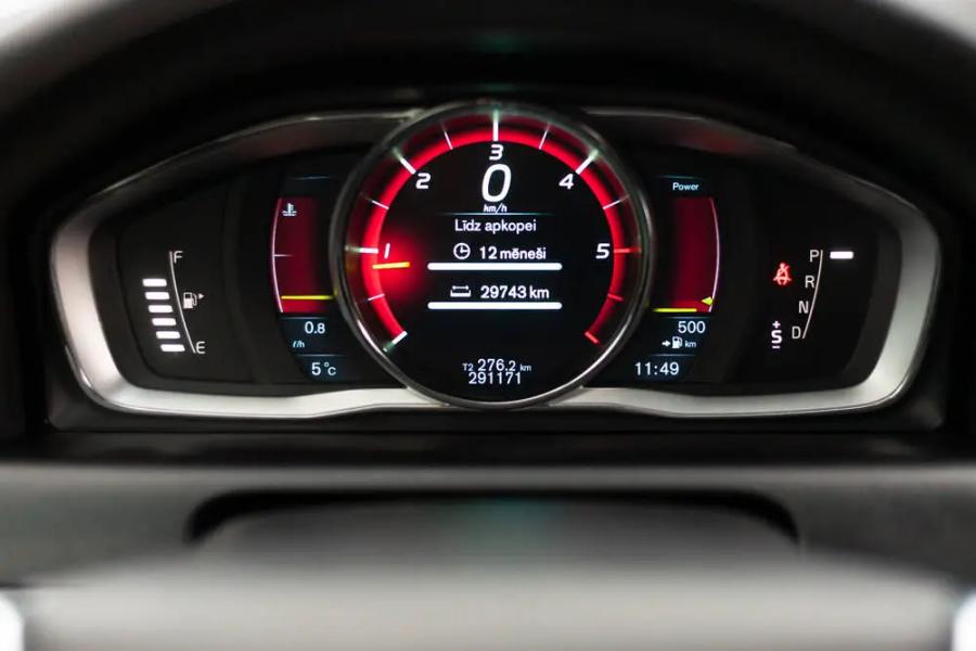 Melns Volvo XC60 2014 Rīga, ar dzinēja tilpumu 2.00 L un nobraukumu 289 tūkst. km par 11995 €, foto 29 vietnē AUTOMOTO.COM.LV