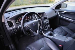 Melns Volvo XC60 2014 Rīga, ar dzinēja tilpumu 2.40 L un nobraukumu 0 tūkst. km par 14350 €, foto 11 vietnē AUTOMOTO.COM.LV