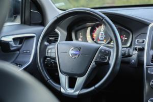 Melns Volvo XC60 2014 Rīga, ar dzinēja tilpumu 2.40 L un nobraukumu 0 tūkst. km par 14350 €, foto 17 vietnē AUTOMOTO.COM.LV