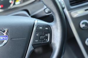 Melns Volvo XC60 2014 Rīga, ar dzinēja tilpumu 2.40 L un nobraukumu 0 tūkst. km par 14350 €, foto 25 vietnē AUTOMOTO.COM.LV
