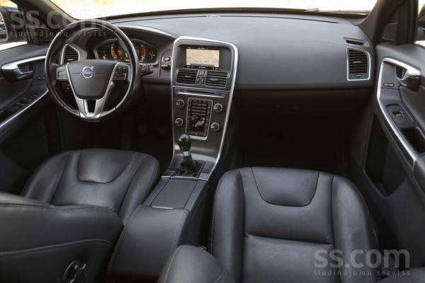 Melns Volvo XC60 2014 Rīga, ar dzinēja tilpumu 2.40 L un nobraukumu 248 tūkst. km par 9990 €, foto 6 vietnē AUTOMOTO.COM.LV