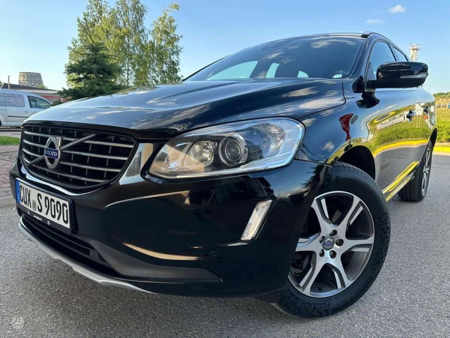 Black Volvo XC60 2014 in Vilnius, with an engine capacity of 2.40 L and mileage of 300 thousand km for 12700 €, photo 1 on AUTOMOTO.COM.LV