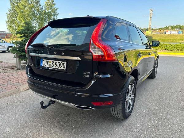 Black Volvo XC60 2014 in Vilnius, with an engine capacity of 2.40 L and mileage of 300 thousand km for 12700 €, photo 10 on AUTOMOTO.COM.LV