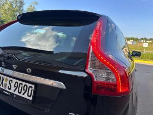 Black Volvo XC60 2014 in Vilnius, with an engine capacity of 2.40 L and mileage of 300 thousand km for 12700 €, photo 16 on AUTOMOTO.COM.LV