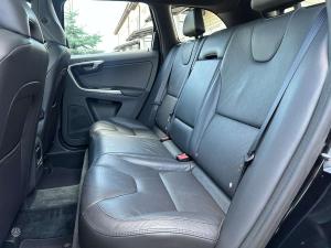 Black Volvo XC60 2014 in Vilnius, with an engine capacity of 2.40 L and mileage of 300 thousand km for 12700 €, photo 27 on AUTOMOTO.COM.LV