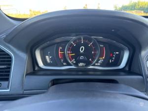 Black Volvo XC60 2014 in Panevezys, with an engine capacity of 2.40 L and mileage of 306 thousand km for 14500 €, photo 12 on AUTOMOTO.COM.LV