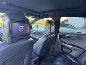 Black Volvo XC60 2014 in Panevezys, with an engine capacity of 2.40 L and mileage of 306 thousand km for 14500 €, photo 15 on AUTOMOTO.COM.LV