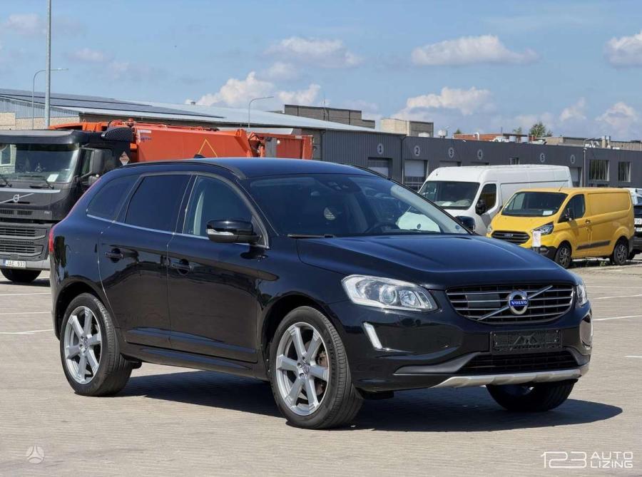 Black Volvo XC60 2014 in Taurage, with an engine capacity of 2.00 L and mileage of 276 thousand km for 10900 €, photo 5 on AUTOMOTO.COM.LV